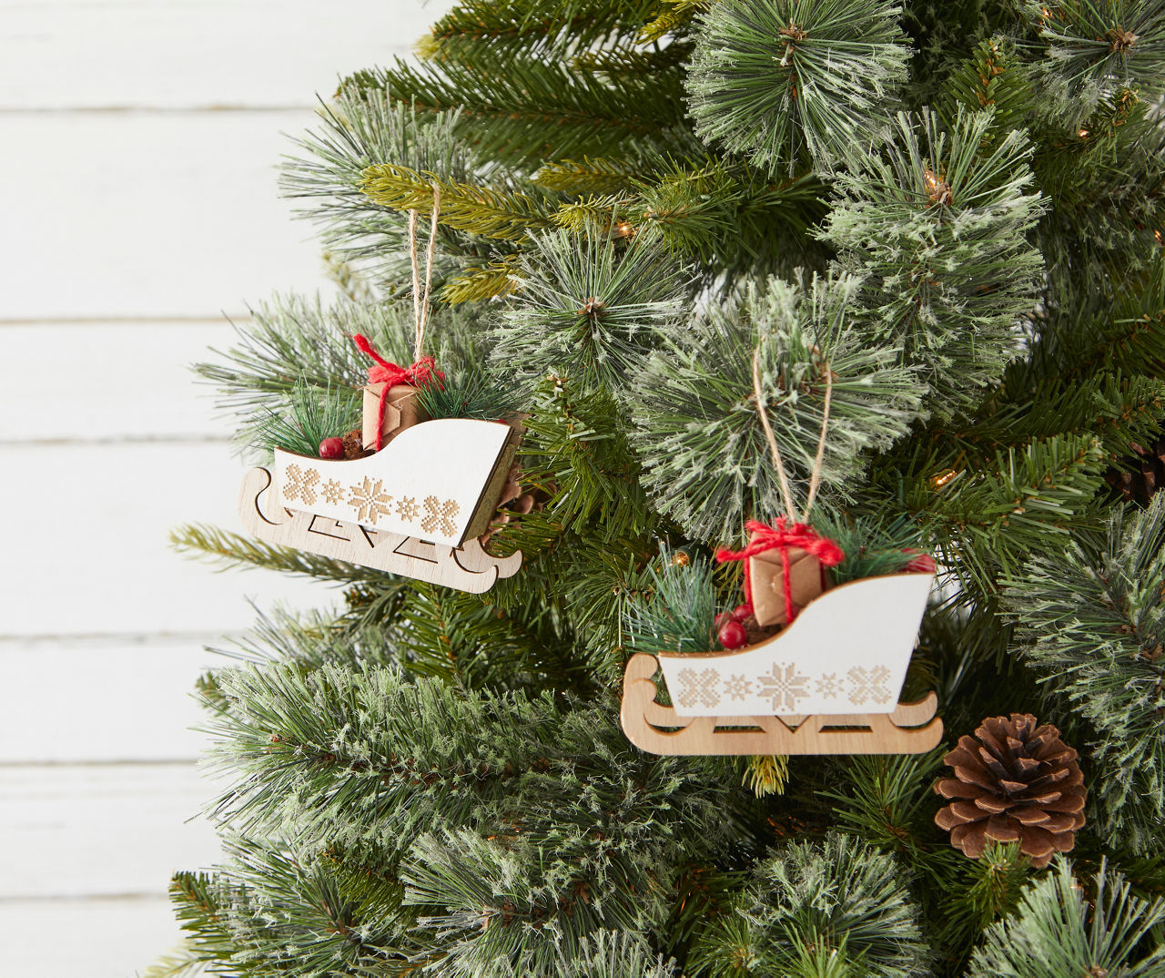 Winter Wonder Lane White & Tan Christmas Sleigh 3-Piece Ornament Set ...