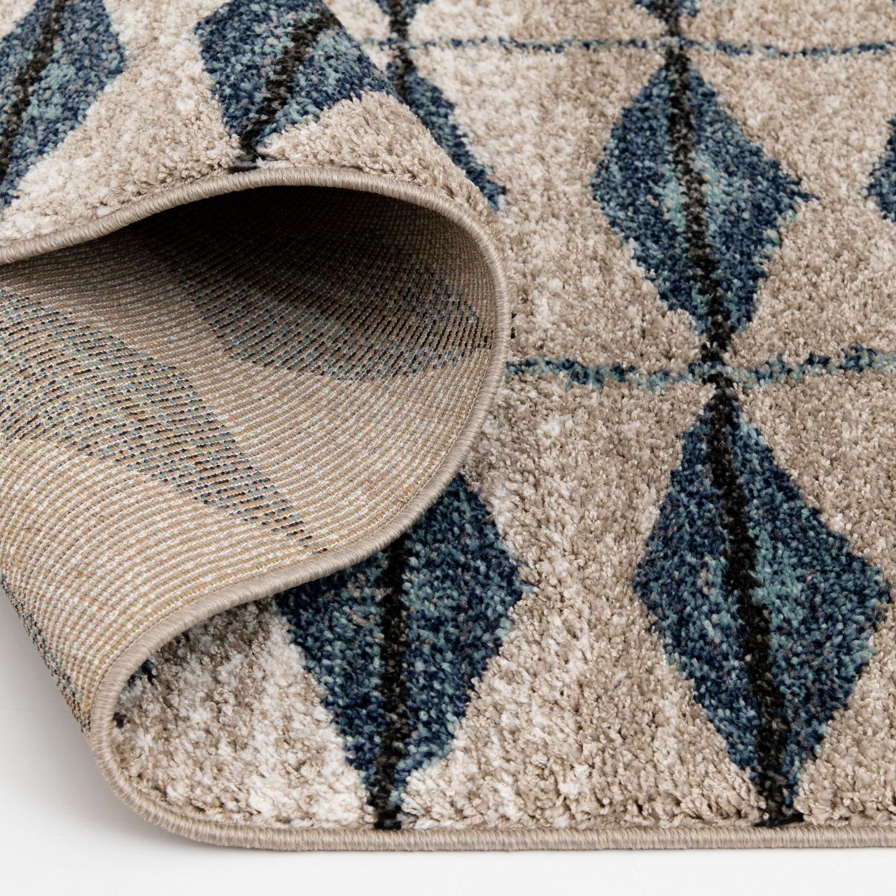 Kiara White Sand & Navy Diamond Pattern Area Rug, (8' x 10') | Big Lots