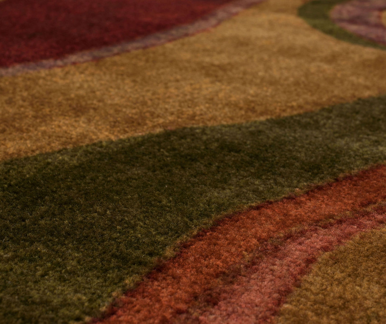 Mohawk Picasso Wine & Brown Abstract Accent Rug, (20" x 34") | Big Lots