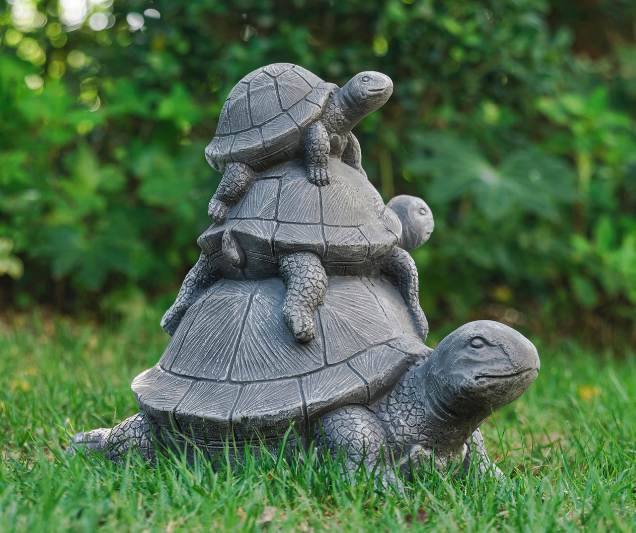 Glitzhome 14.2" Turtle Stack Garden Statue | Big Lots