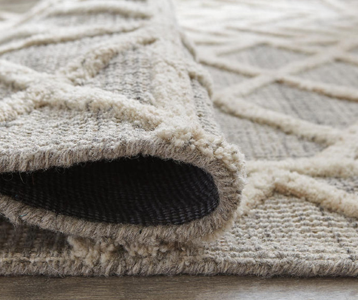 Signature Design By Ashley Karah Gray & Ivory Abstract Geo Area Rug, (8 ...