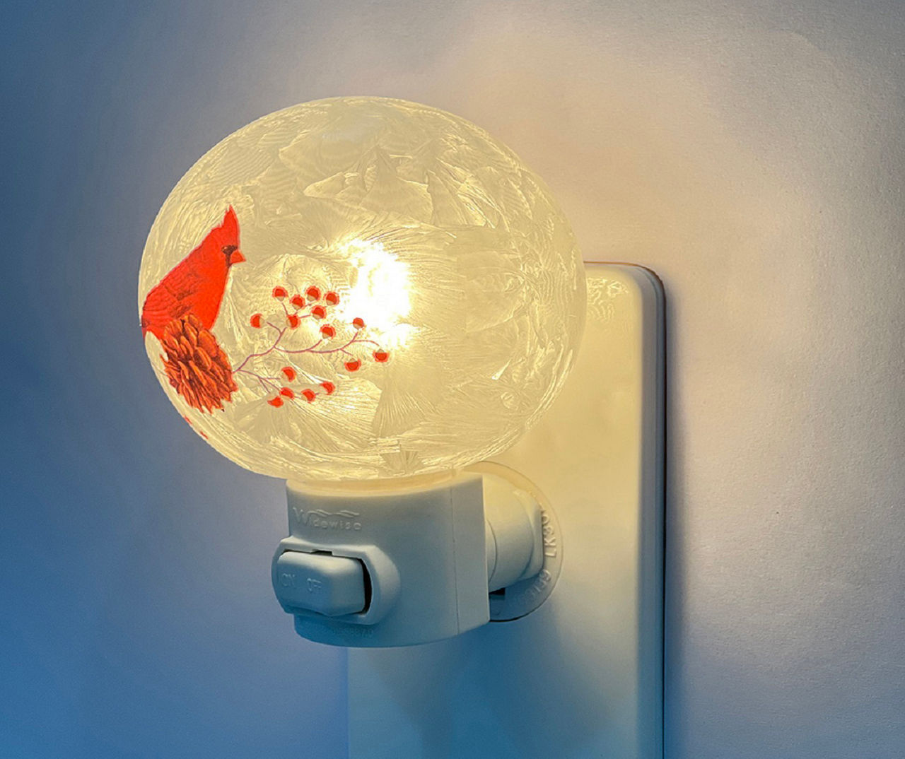 Cardinal Globe Night Light | Big Lots