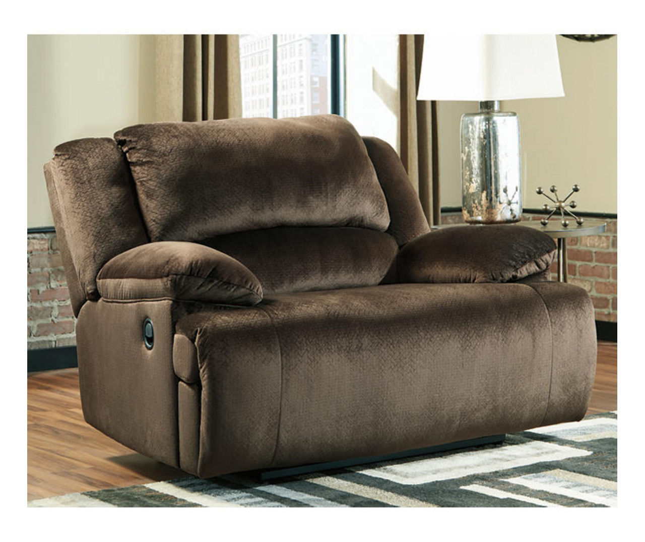 Wide recliner store